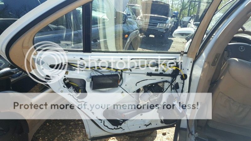 Rear Door Glass / Quarter Glass Removal | Mercedes-Benz Forum